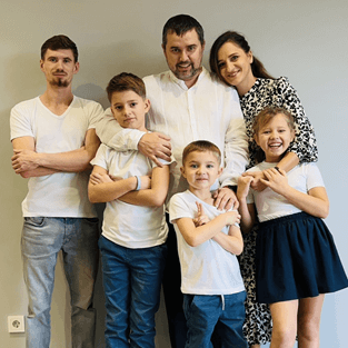 Mitarbeiter - To All Nations