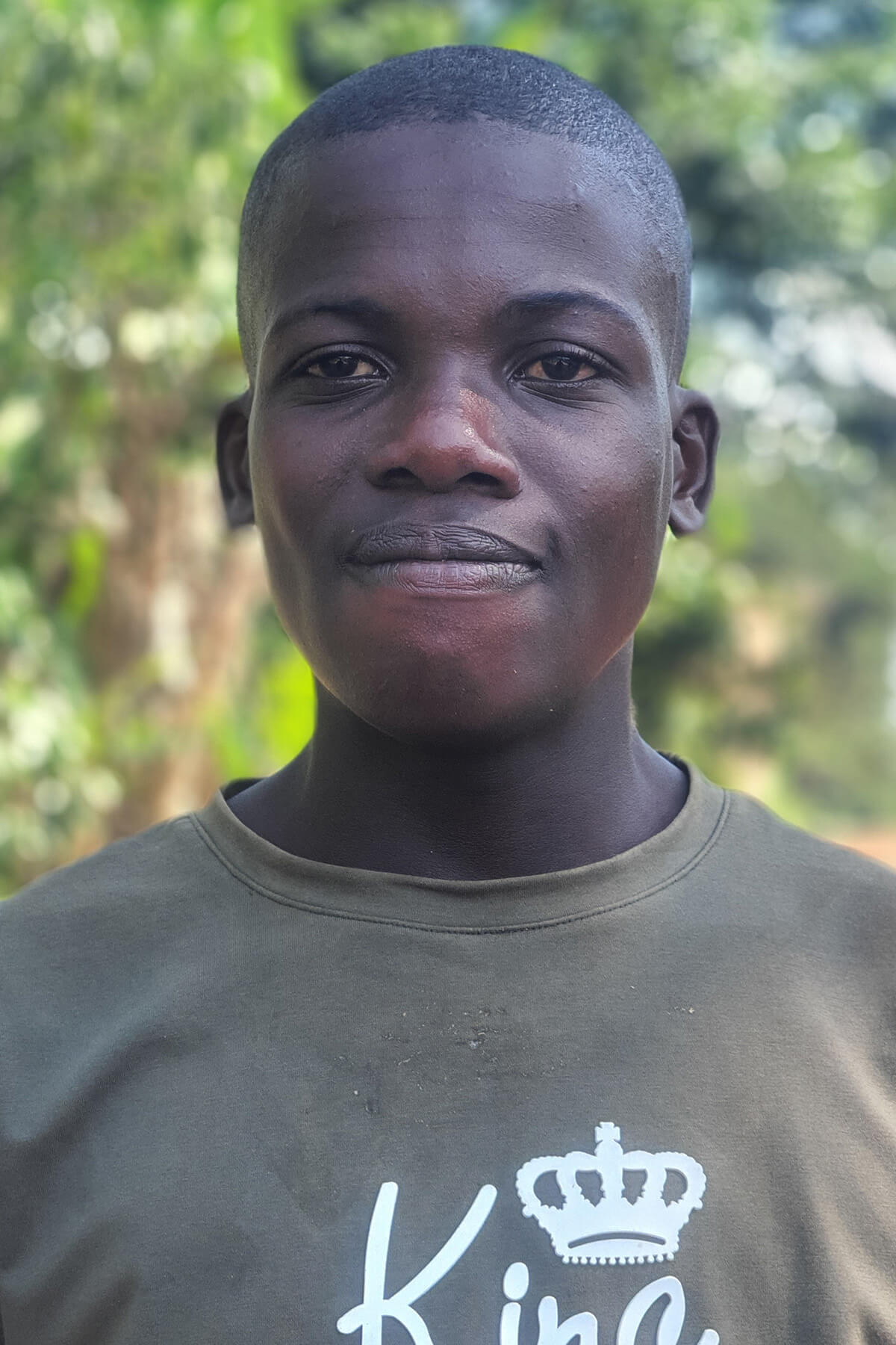 Keneth aus Uganda - To All Nations